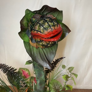 Over 2 1/2 Foot Extra Large Audrey 2 Replica Movie Prop Little Shop of ...