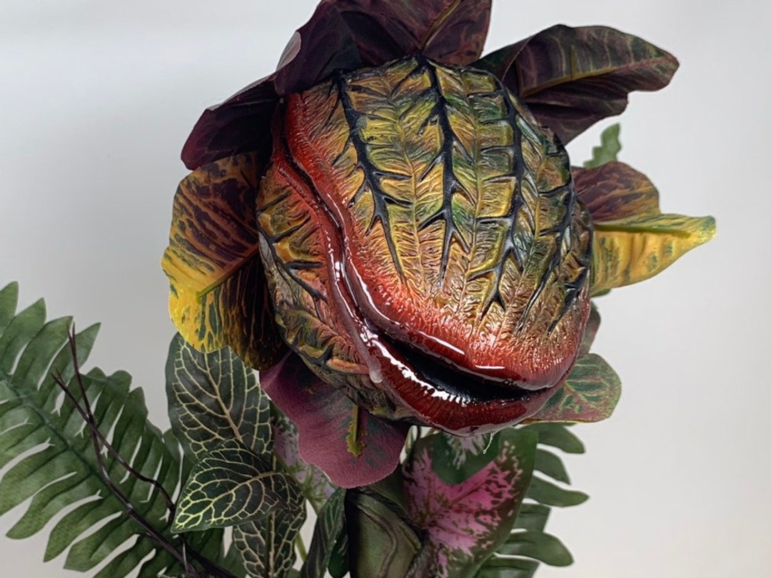 Audrey II / 2 Replica Movie Prop Little Shop of Horrors Halloween ...