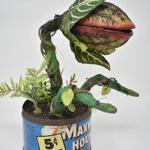 Deluxe Baby Audrey II Replica Prop Display From little - Etsy UK