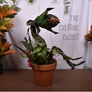 Over 2 1/2 Foot Extra Large Audrey 2 Replica Movie Prop Little Shop of ...