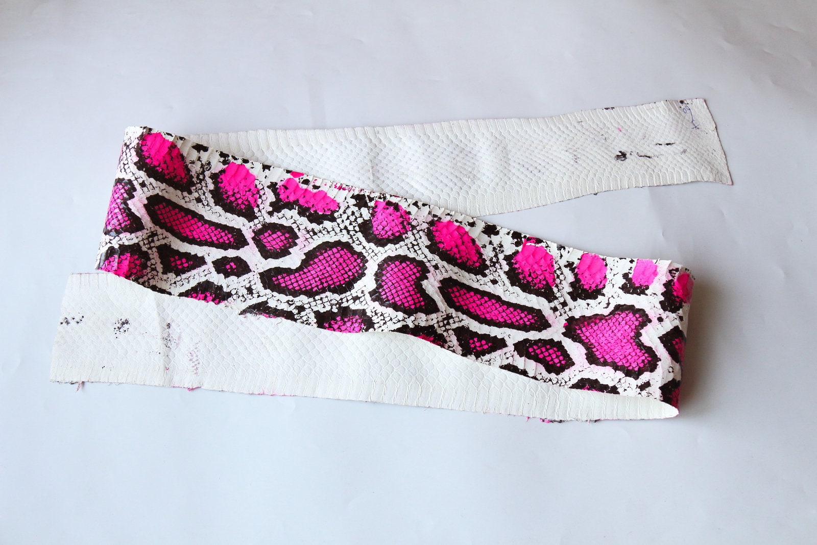 Cobra SNAKESKIN SNAKE SKIN Hide Tanned Burmese Python Print 2 | Etsy