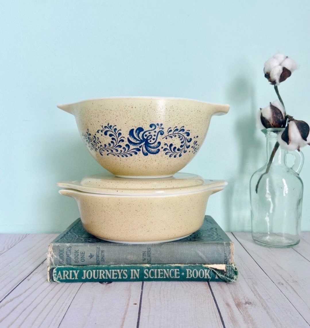 Vintage Pyrex Homestead 441 Cinderella Bowl & 471 750ml 1 Pint Lidded ...