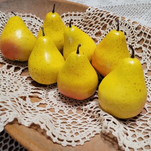 Set of 7 Faux Artificial Pears Fake Home Staging, Theater Movie Props ...