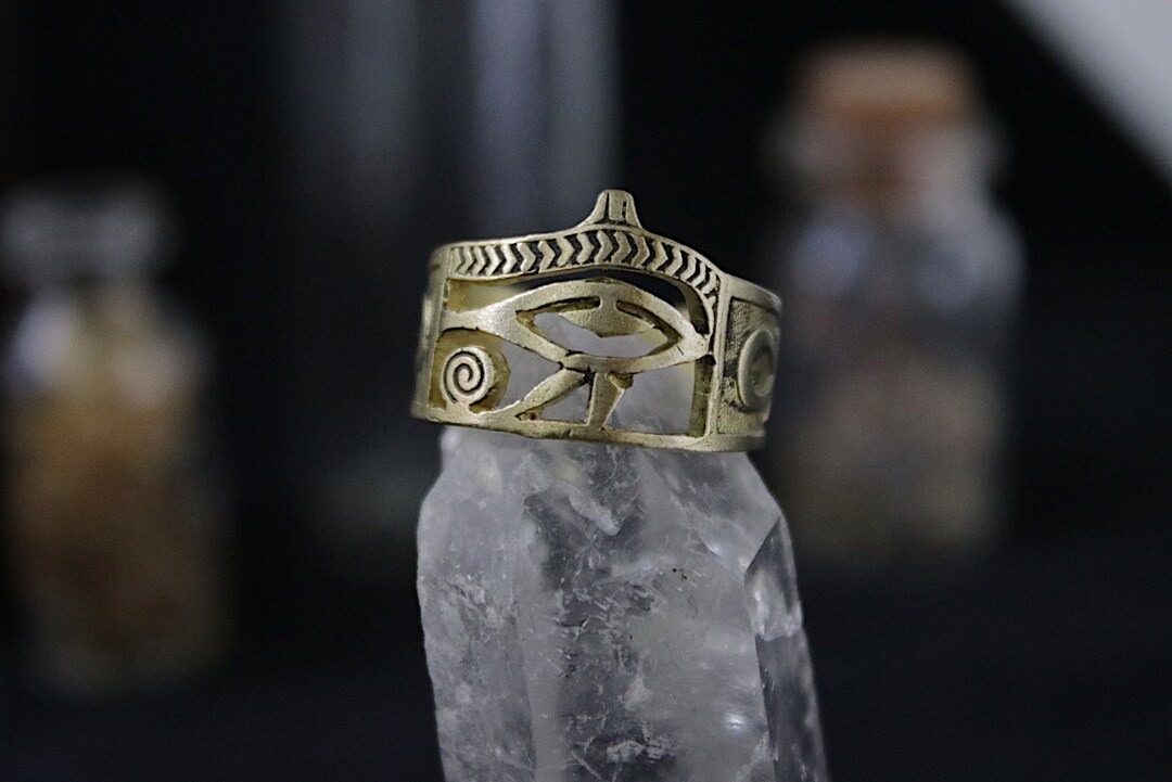 Eye of Horus Adjustable Brass Ring - Egyptian Mythological Jewellery ...