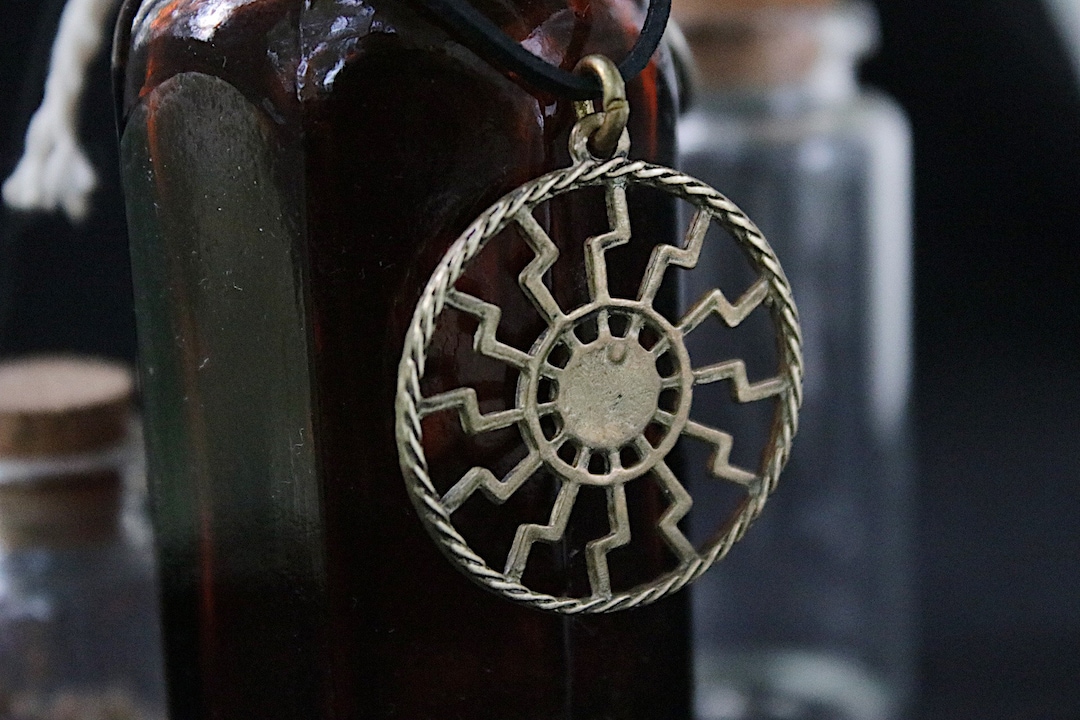 Kolovrat Sun Wheel Pendant Necklace - Norse Pagan Symbol - Brass Viking ...