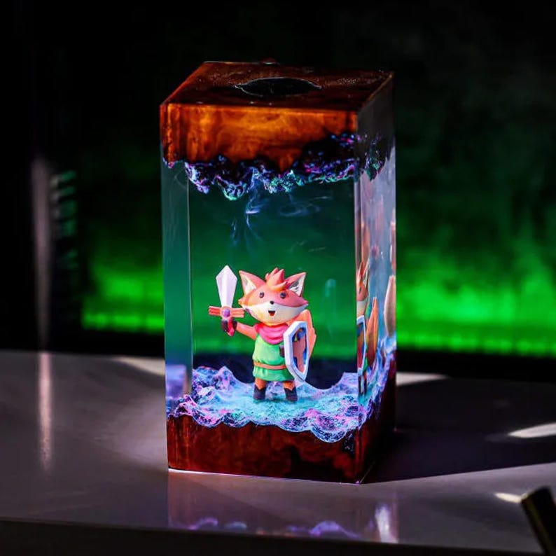 TUNIC Fox Hero Resin Lamp, Indie Game LED Night Light, Handmade ...