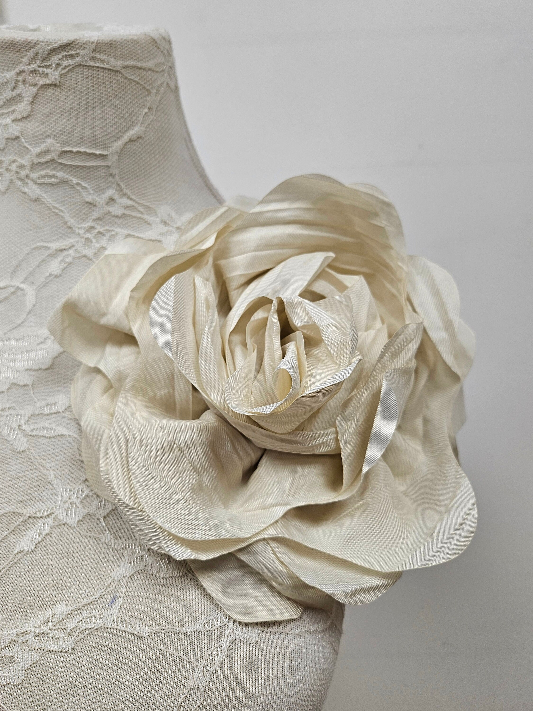 Beautiful off White Flower/rose, Flower Pin, Bridal Rose, Flower ...