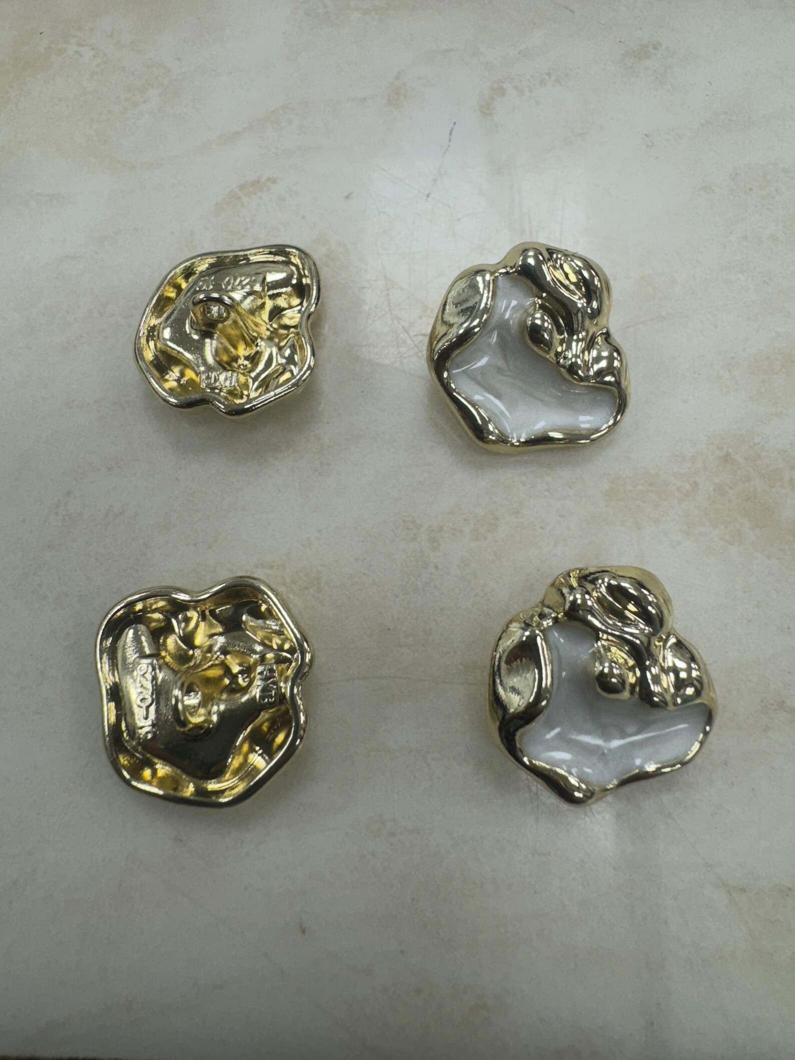 Oyster Button, Oyster, Metal Buttons, Gold Buttons, Gold White Buttons ...