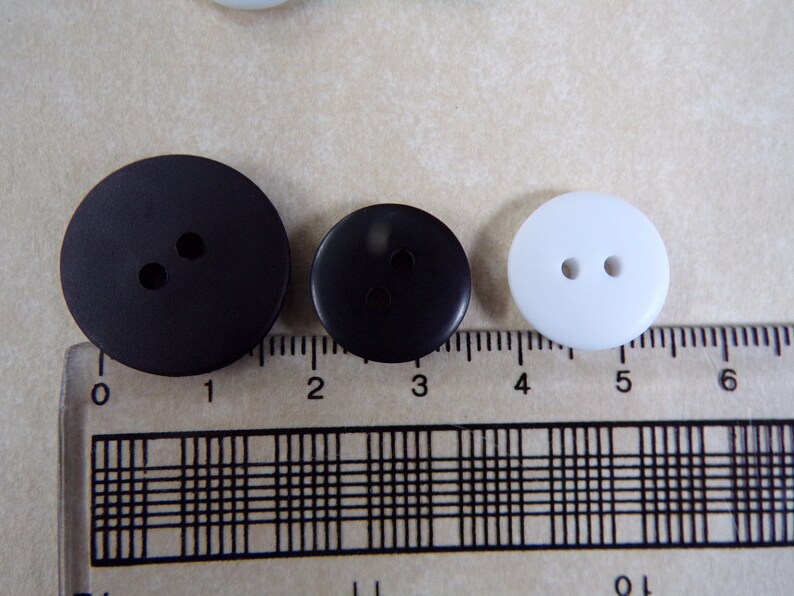 Polyester Smarty Buttons 24L 32L Black White - Etsy