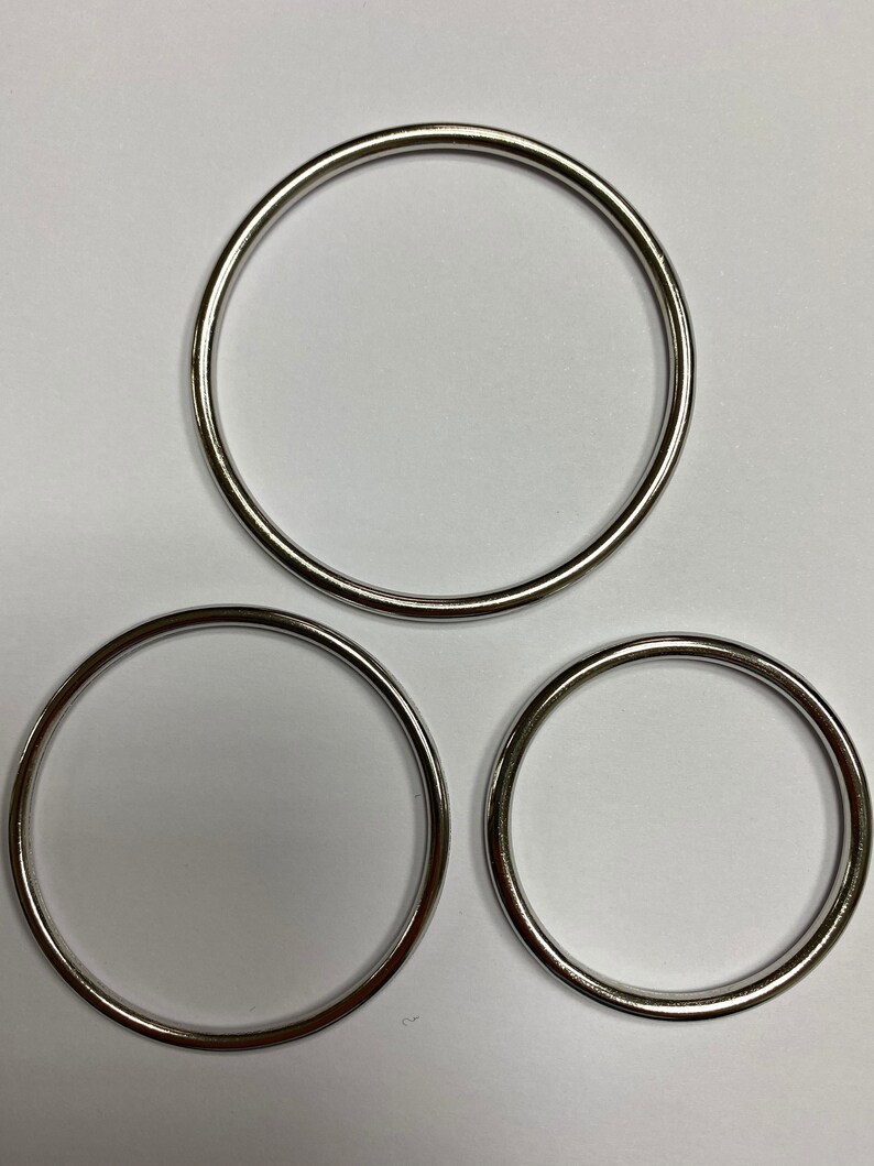 5 Sizes Solid Metal Hoop Rings Silver and Gold Metal - Etsy