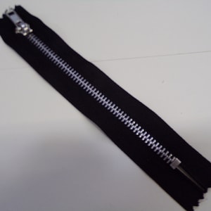 No. 5 Black, Metal Zips, Closed End Zips, 4"-30”, Branded Zips, Zips ...