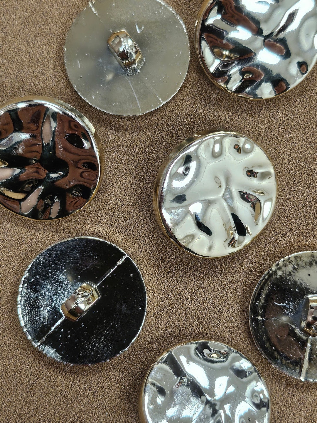 32L Button, Gold Hammered Shank Button, Shank Button, Plastic Button - Etsy
