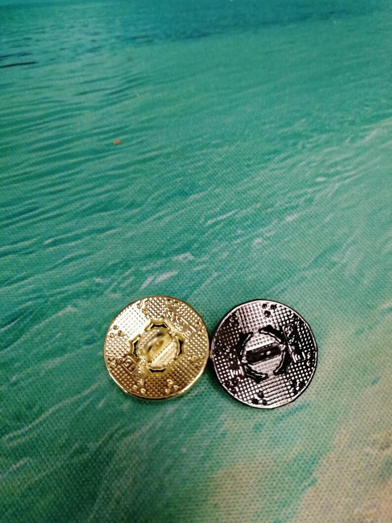 5 Different Detail Buttons, 24L Button, Diamonte Button, Buttons ...