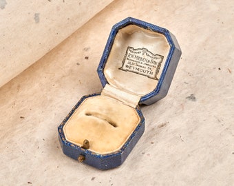 Antique ring box | Etsy