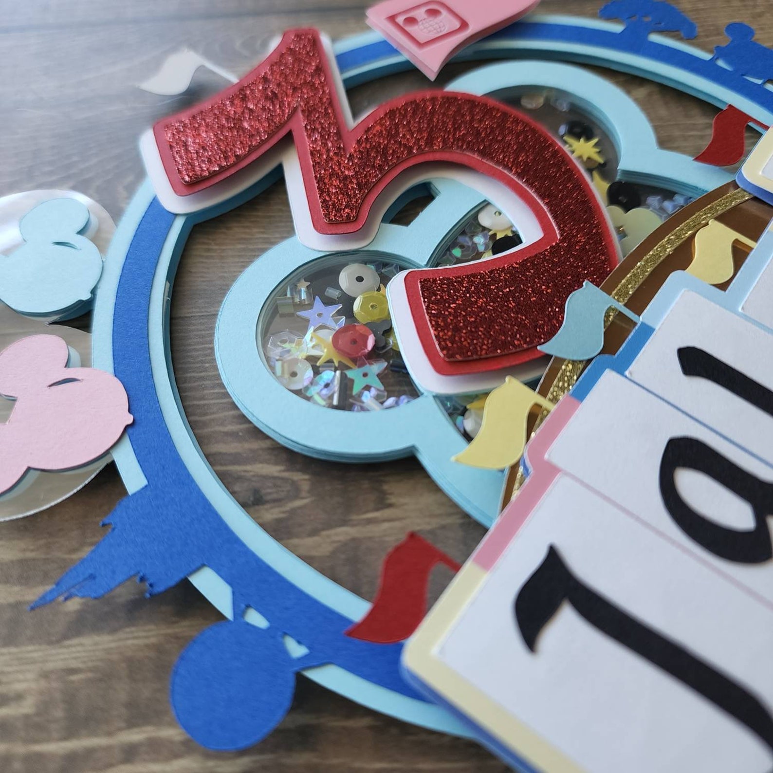 Vintage DW Cake Topper: 3d/opt. Shaker customize Age/name - Etsy