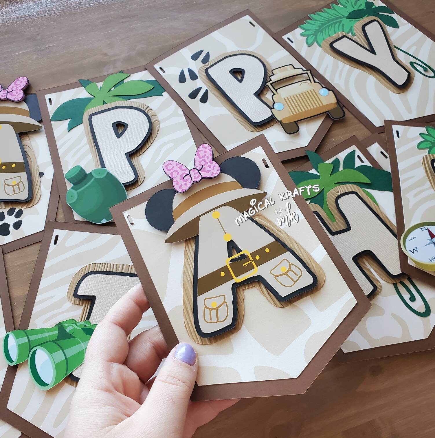 Safari Mouse Banner: 3D customize Character - Etsy