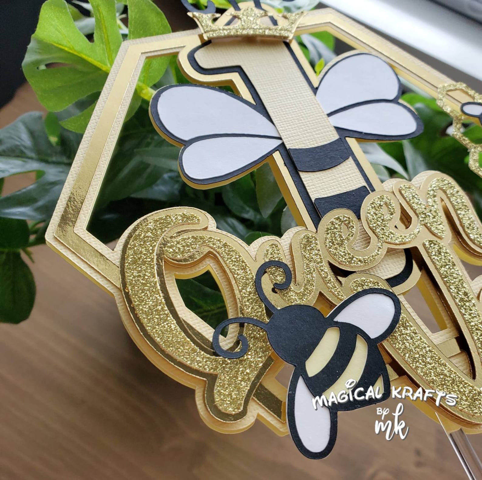 Queen Bee Cake Topper: 3D customize Wording - Etsy