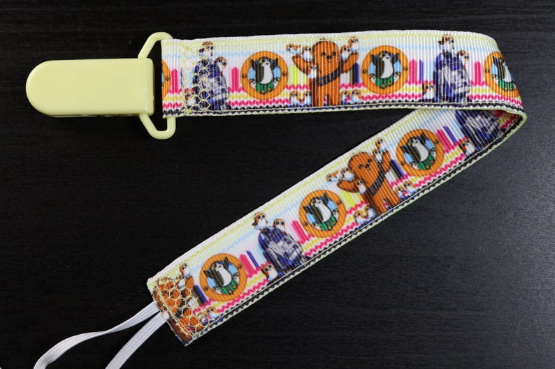 Disney Star Wars Ribbon Pacifier Clip: Angry Birds, Chewie, Porgs, Yoda ...