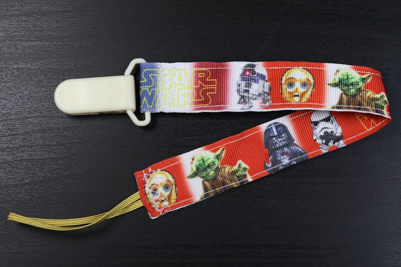 Pacifier Clip: Star Wars Darth Vader Yoda R2D2 C3PO BB-8 | Etsy