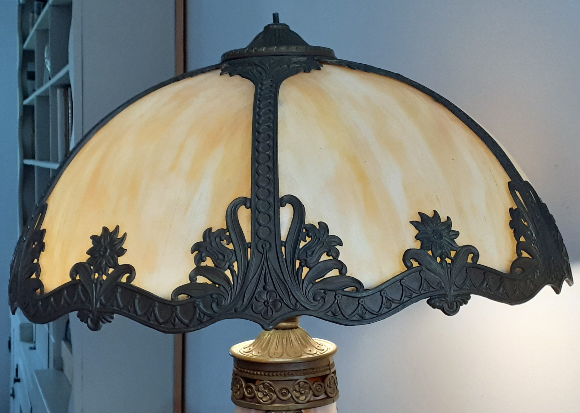 Vintage Slag Glass Lamp With Rare Lighted Base and 6 Panel - Etsy