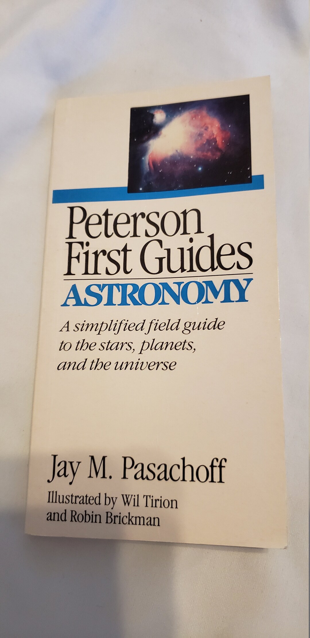 Peterson First Guides Astronomy - A Simplified Field Guide to the Stars ...