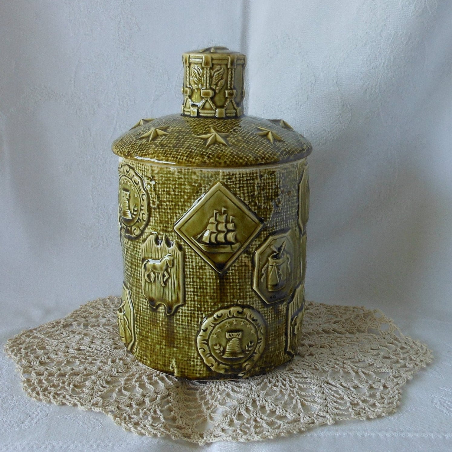 Vintage Cookie Jar Covered Storage 1776 Colonial Motif Olive | Etsy