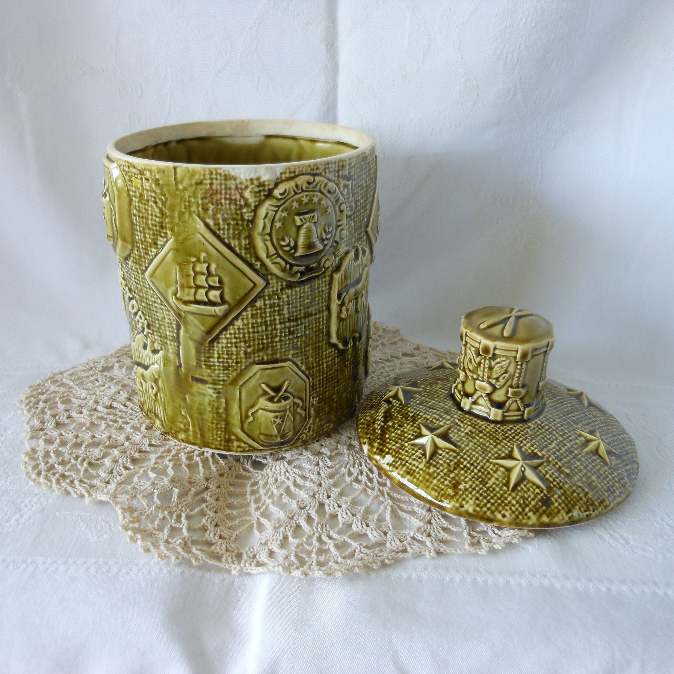 Vintage Cookie Jar Covered Storage 1776 Colonial Motif Olive | Etsy