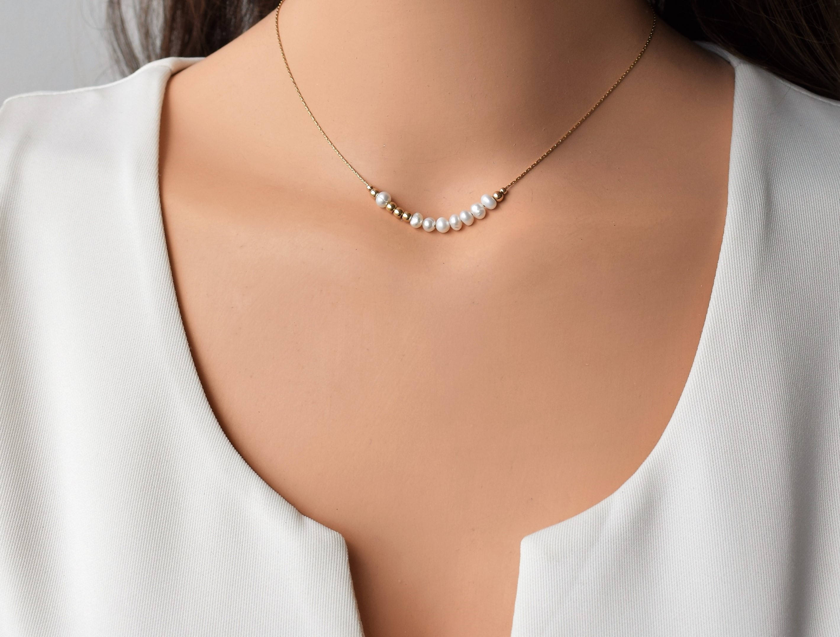 Pearl Dainty Necklace Gold Pearl Necklace 14K Gold Filled - Etsy Israel