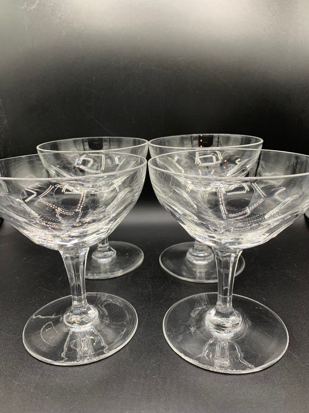 Vintage Coupe Champagne Glasses: Modern Thumbprint Design, Set of 4 - Etsy