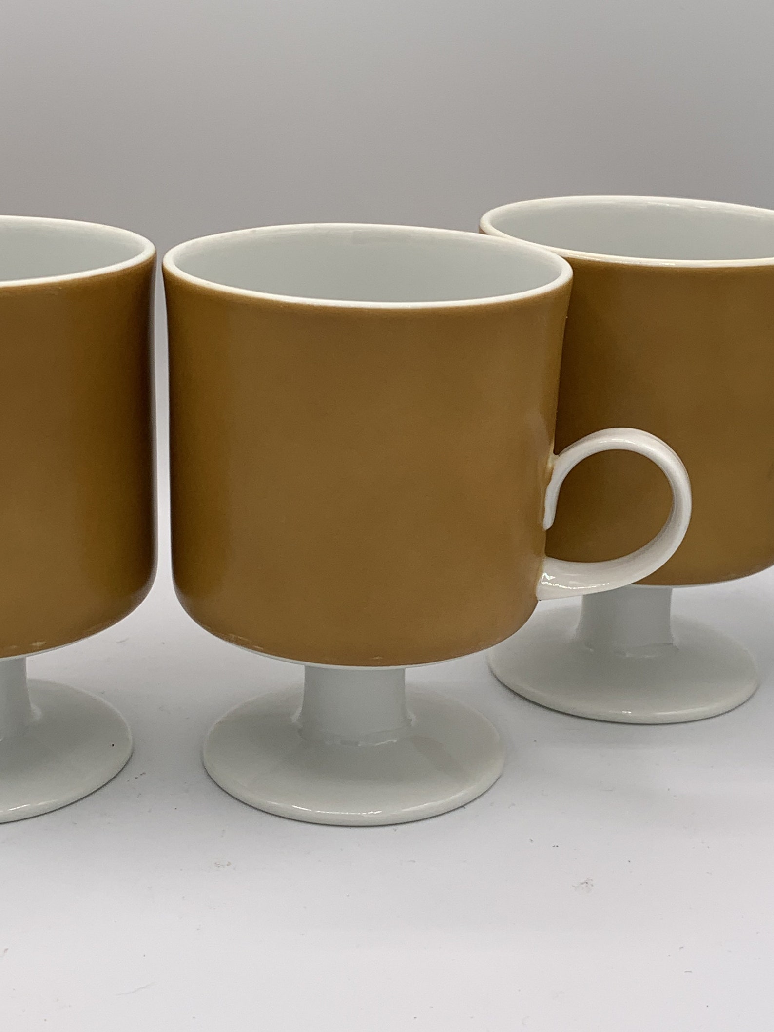 Fitz and Floyd Vintage Footed Coffee Mugs - Brown and White - Set of 4 ...