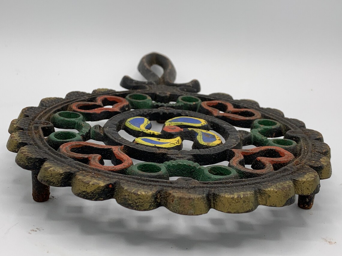 Wilton Painted Black Cast Iron Trivet Vintage Hearts and | Etsy