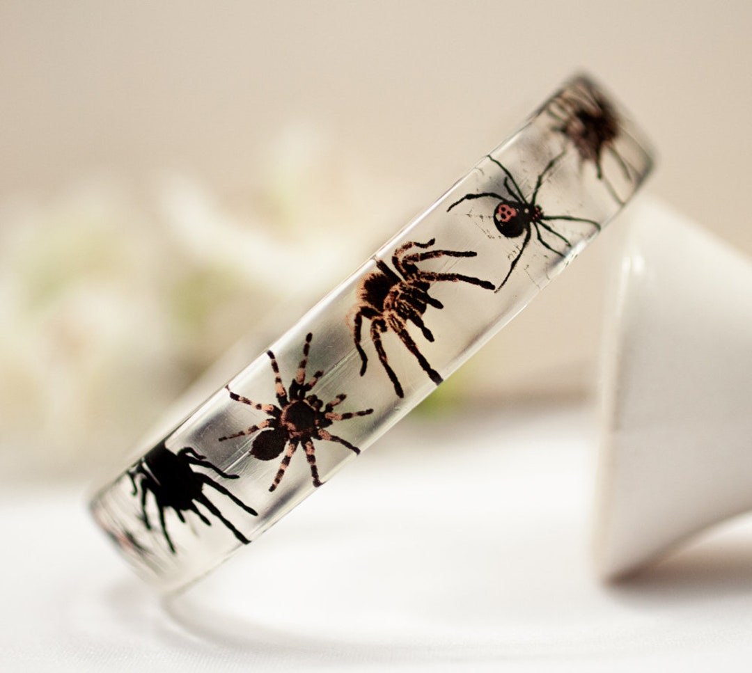 Bangle With Spiders, Resin Jewelry Bracelet With Spiders Pictures ...