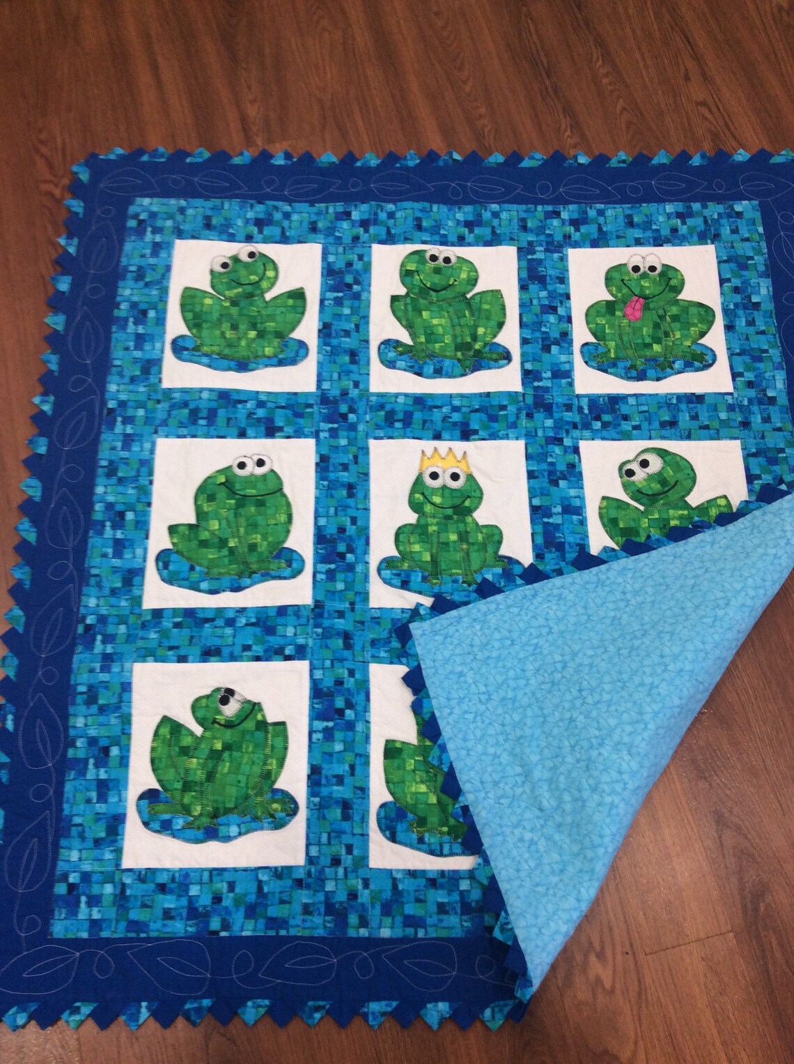 Whimsical Frog Quilt - Etsy