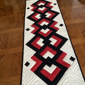 Quilted Patchwork Table Runner—red, White, and Blue! - Etsy