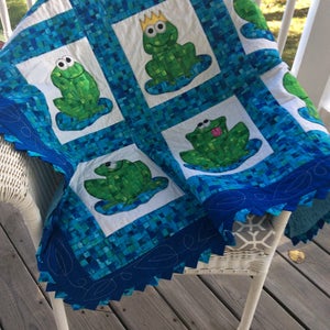 Whimsical Frog Quilt - Etsy