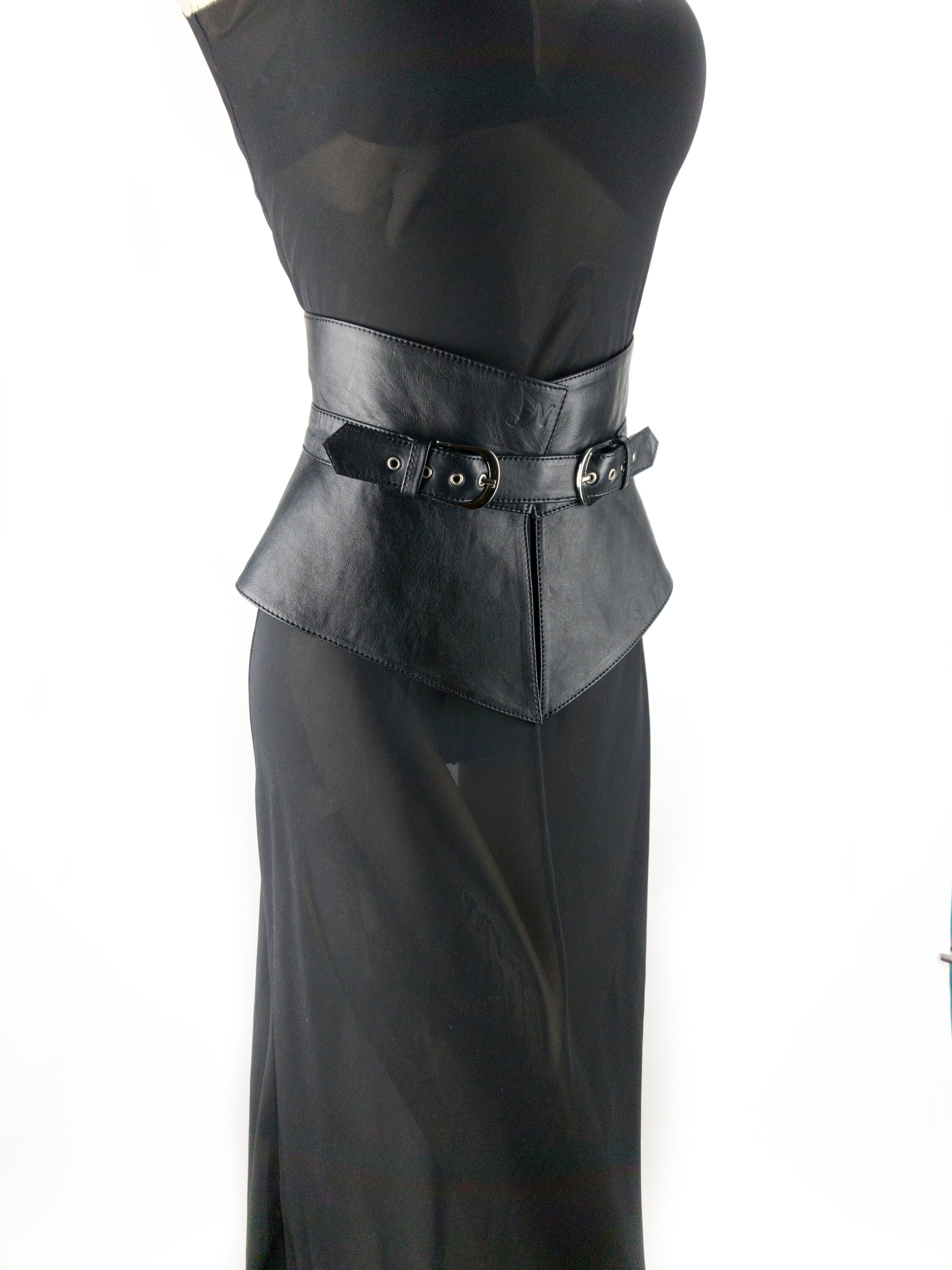 High End Peplum Corset Belt Black From Fashion Nova On 21 Buttons