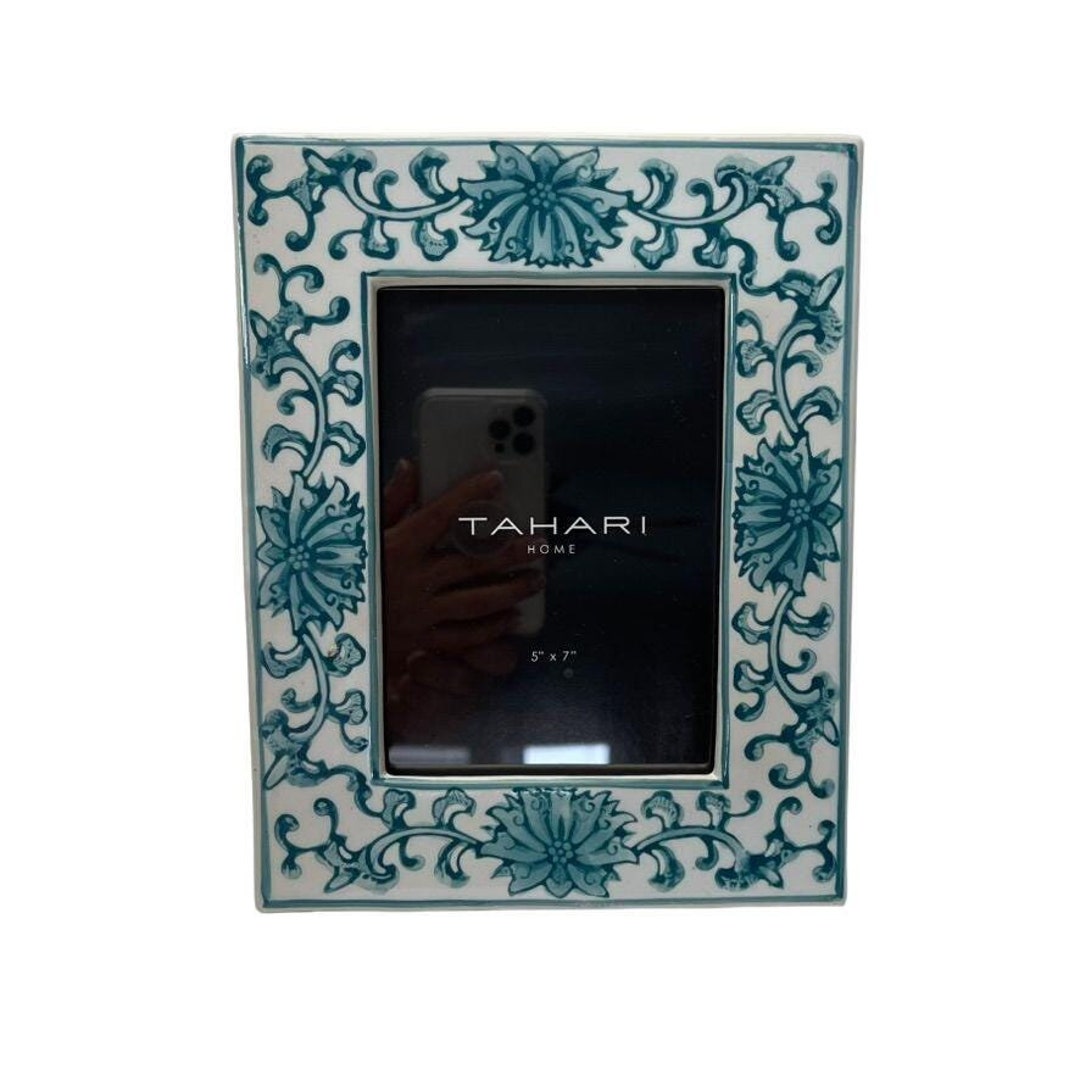 Tahari Home Green and White Chinoiserie Ceramic 5x7 Photo Frame ...