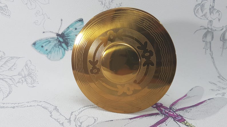 Vintage Pygmalion No 1948 Powder Compact, Large Pygmalion Flapjack ...
