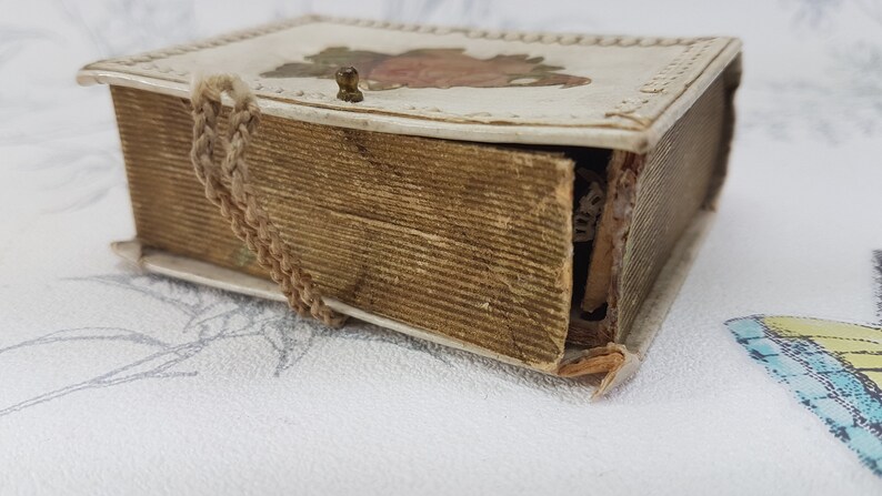 Small antique sewing box Victorian cardboard and celluloid | Etsy