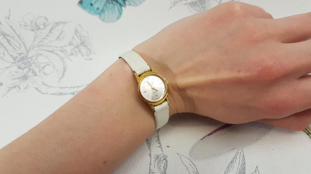Vintage Eloga Gold Plated Ladies Watch: Hand Winding Mechanical ...