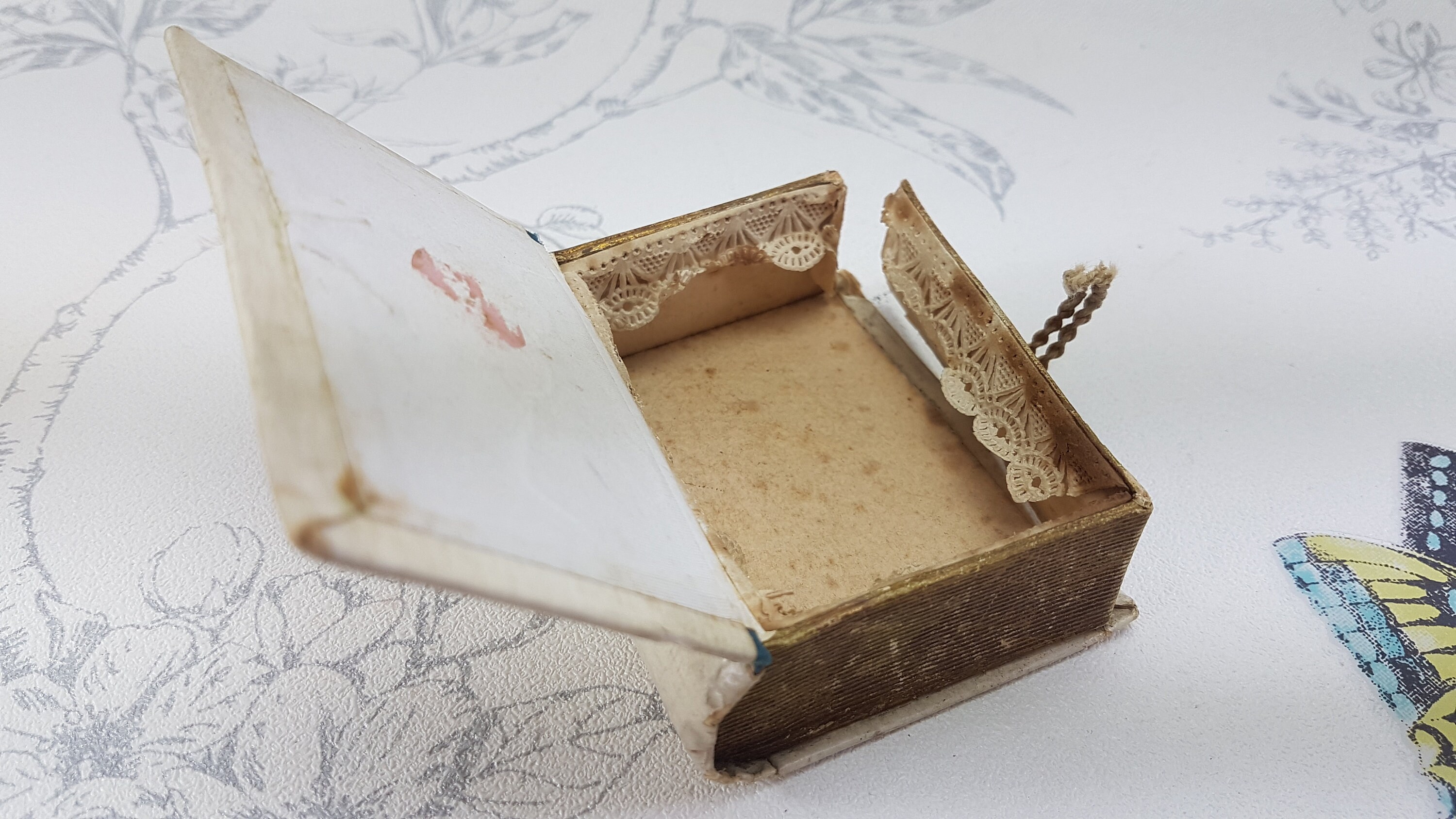 Small Antique Sewing Box Victorian Cardboard and Celluloid - Etsy
