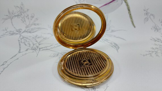 Vintage Stratton Flying Ducks compact, gold tone Stra… - Gem