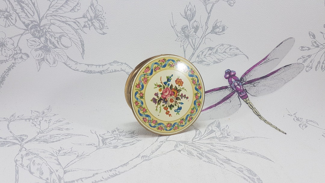 1950s Stratton Powder Compact, Vintage Floral Stratton Compact, Spiral ...