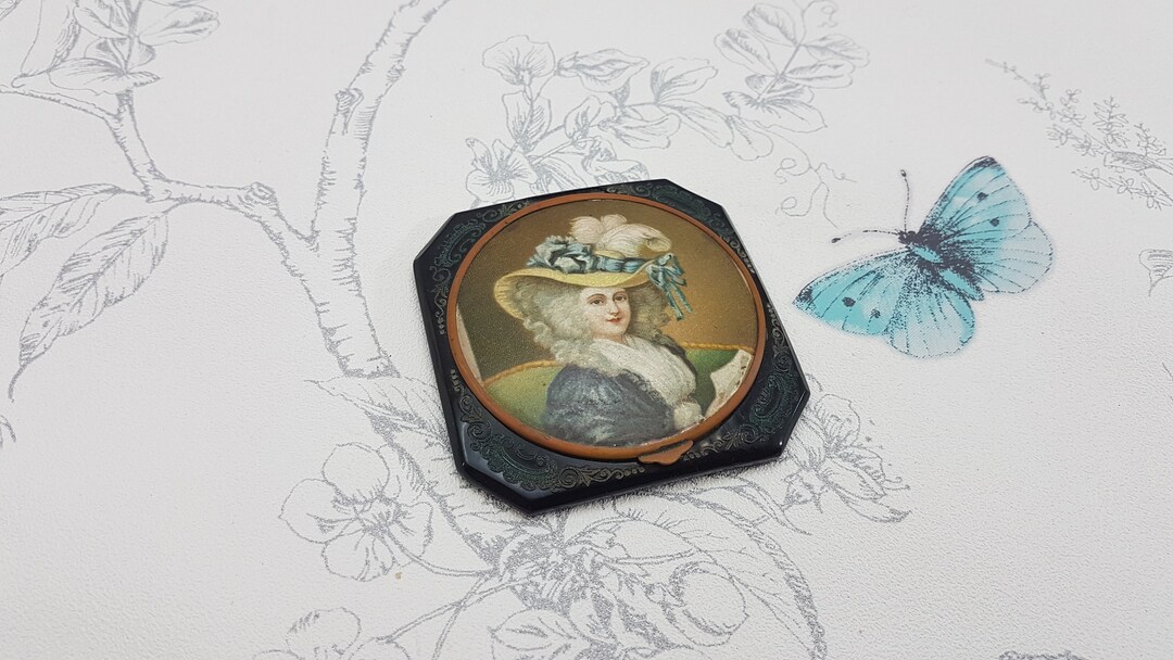 Art Deco Celluloid Powder Compact With Portrait, Vintage French ...