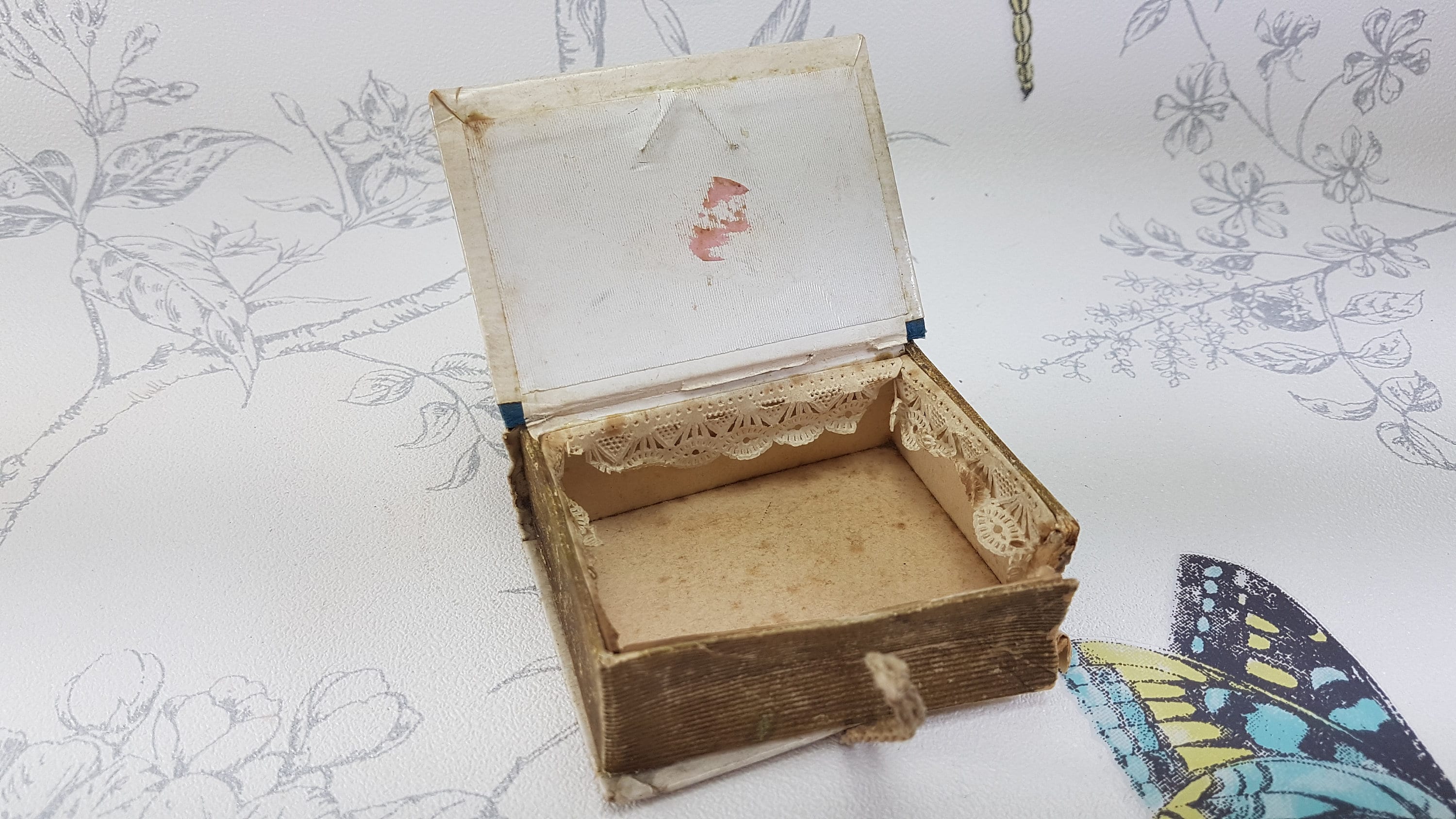 Small Antique Sewing Box Victorian Cardboard and Celluloid - Etsy