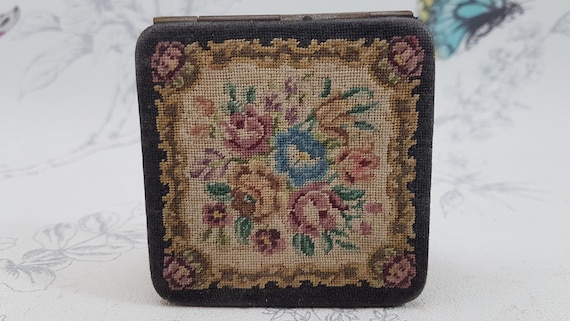 Vintage petit point compact mirror, vintage square bl… - Gem