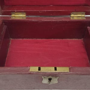 Antique Jewellery Box With Key, Red Leather Jewelry Box With Top Handle ...