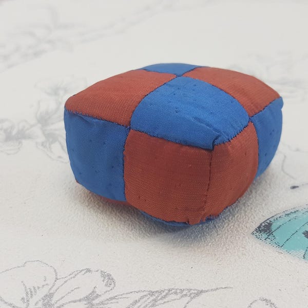 Square Pincushion - Etsy