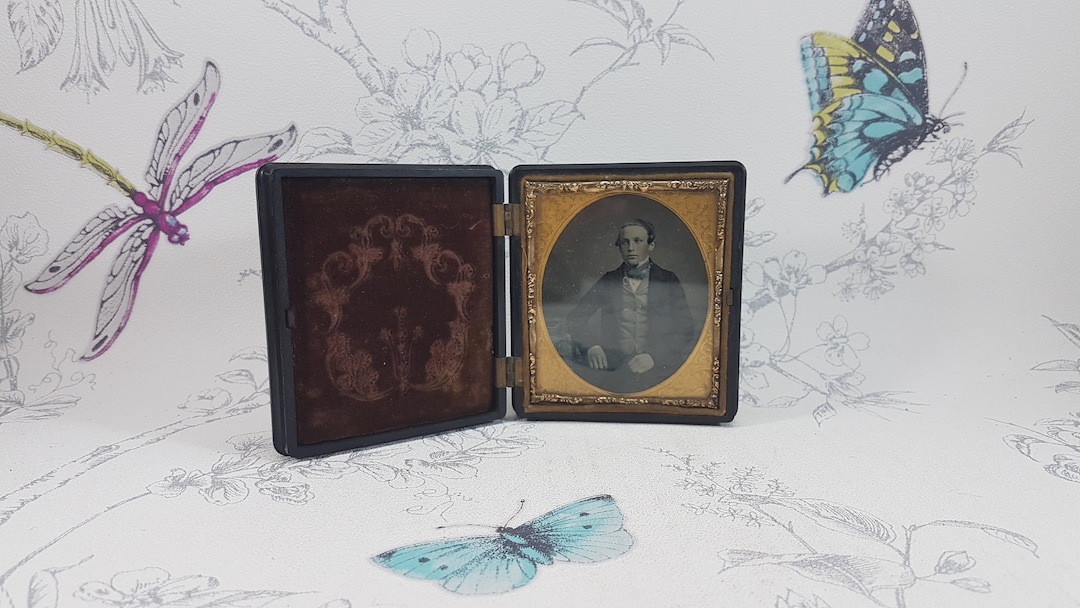 Victorian Ambrotype Photo in Ornate Union Case: Hand-tinted Antique ...