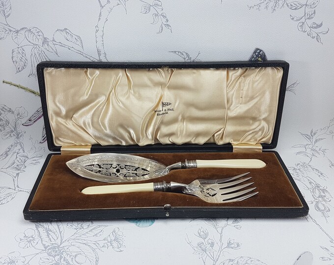 Vintage Fish Servers, 1930s Silver Plate Fish Serving Cutlery With ...